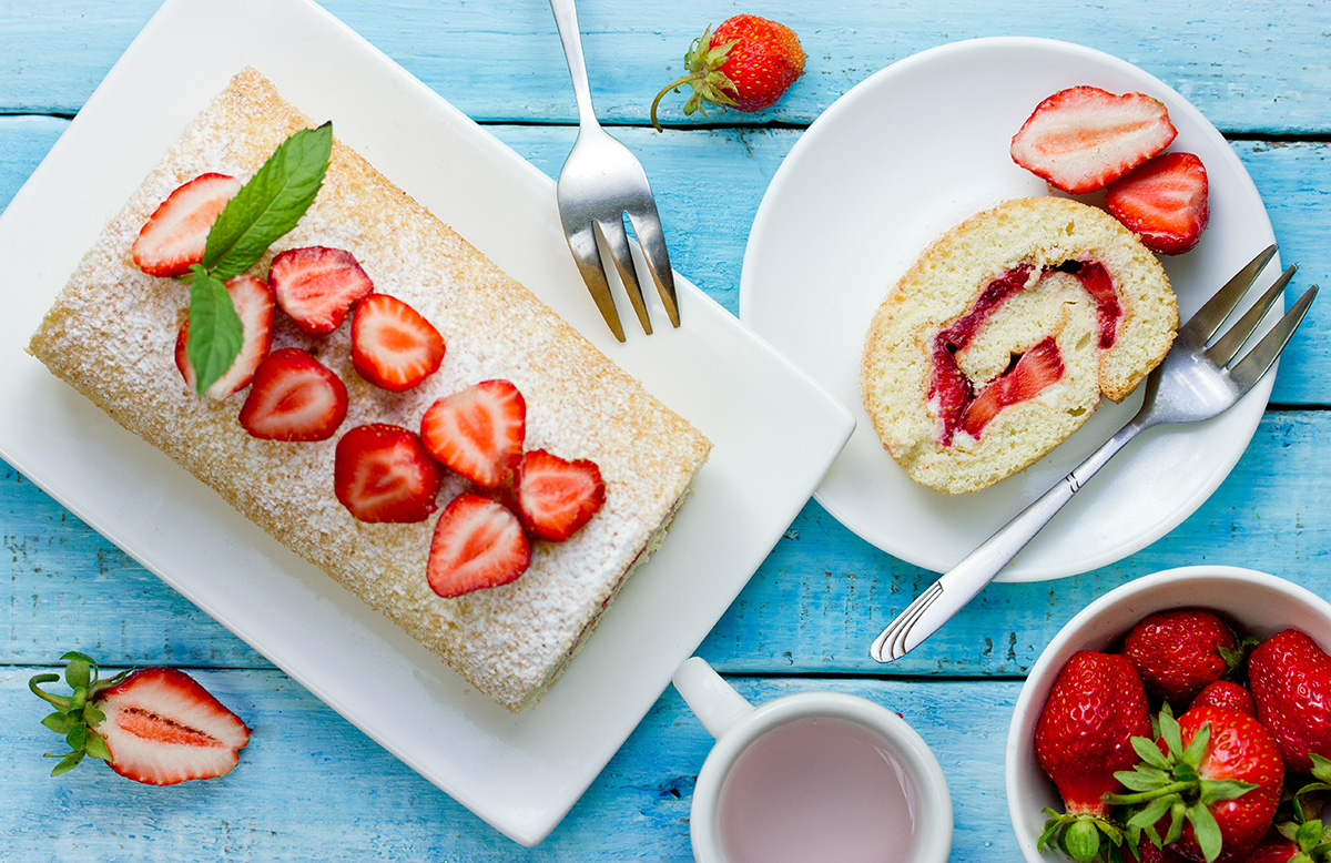 Strawberry Roulade | AGA Living